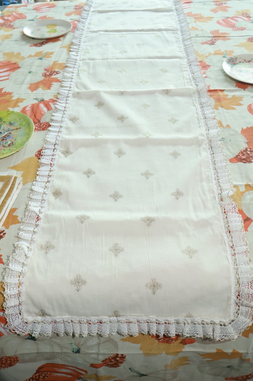 Runner _ Onam Edition – Decordiary Online